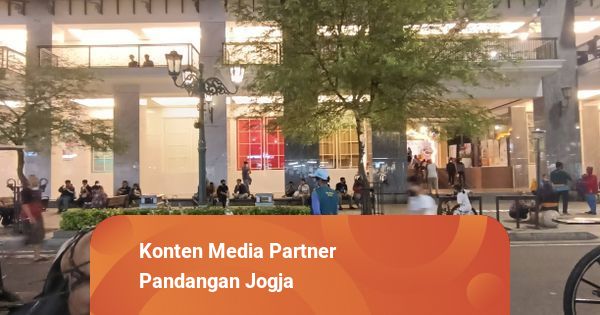 Pemda DIY Ambil Alih Malioboro Mall, Ex Pengelola PHK Ratusan Karyawan ... Pemda DIY Ambil Alih Malioboro Mall, Ex Pengelola PHK Ratusan Karyawan ...